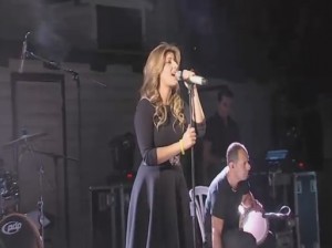 Moving: Sarit Hadad Sings ‘As The Heart Breaks’ at Vigil With Kidnapped ...