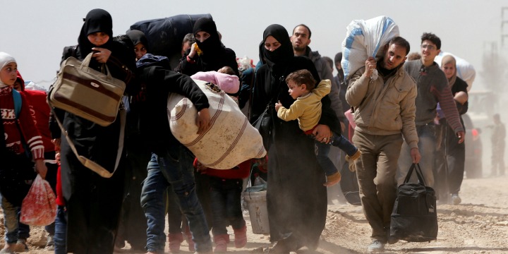 Thousands More Syrians Flee Their Homes as Two Battles Rage ...